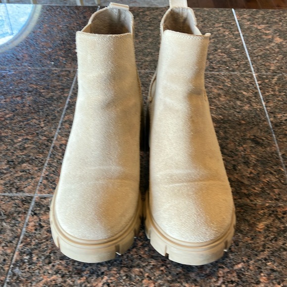 Steve Madden | Shoes | Steve Madden Howler Suede And Leather Boots ...